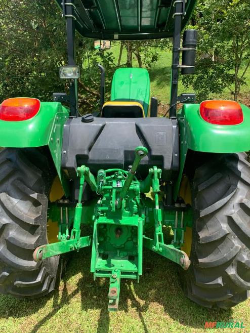 Trator John Deere 5065 em Santa Catarina à venda com preço