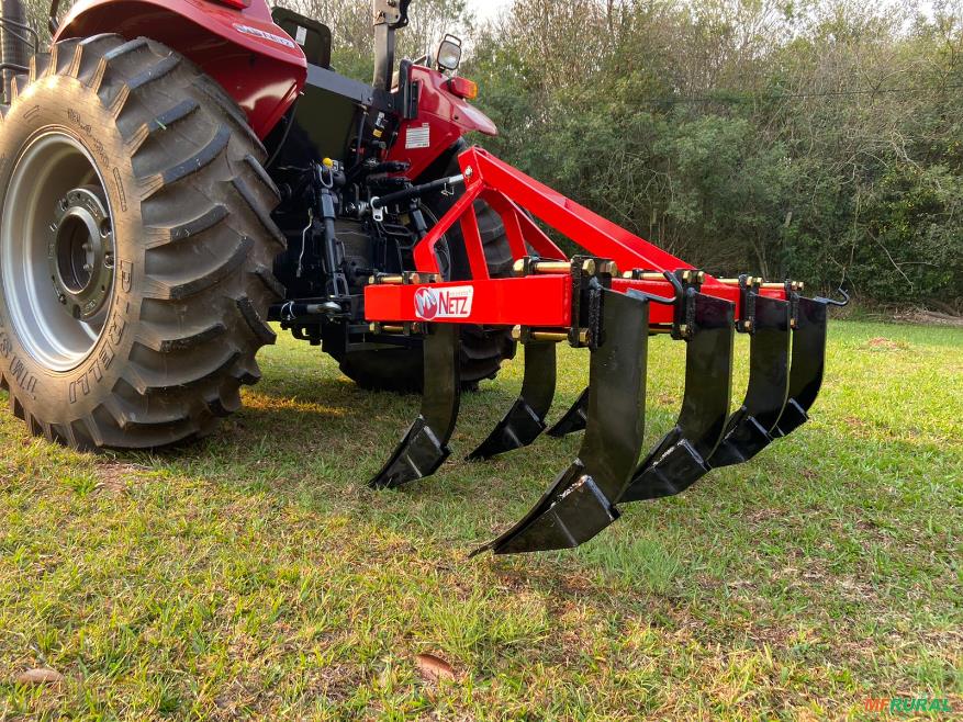 Arado Subsolador Netz em Santa Rosa RS à venda. Compre direto 672006