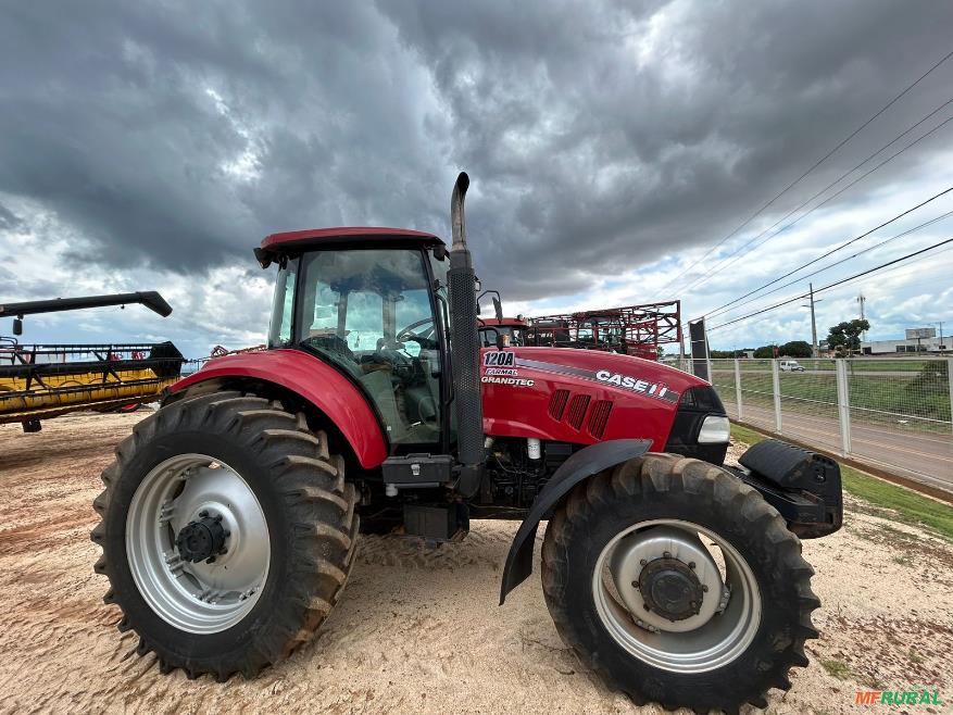 Case Farmall 120 A Cabine em Palmas TO à venda. Compre direto 758775