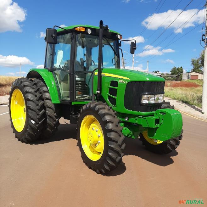 Trator John Deere 6100 J 4X4 Ano 22 em Casca RS à venda. Compre 685911