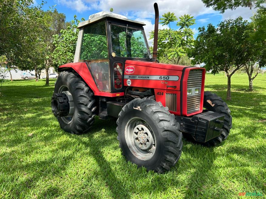 Trator Massey Ferguson 650 (4X4) 138Cv - Ano 2001 em Cosmópolis 838197