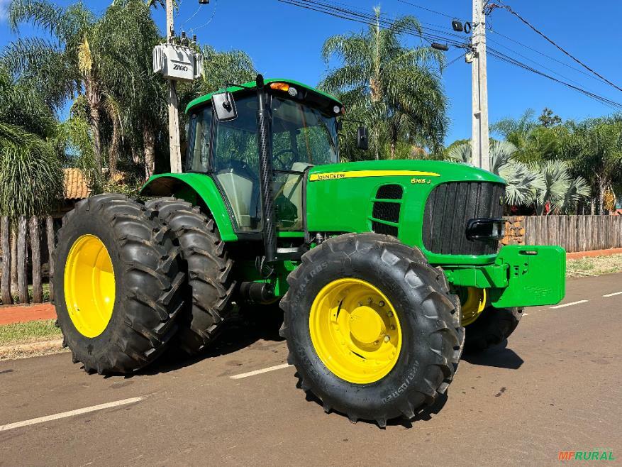 Trator John Deere 6165J (4X4) 165Cv - Ano 2015 em Jataizinho PR 847569