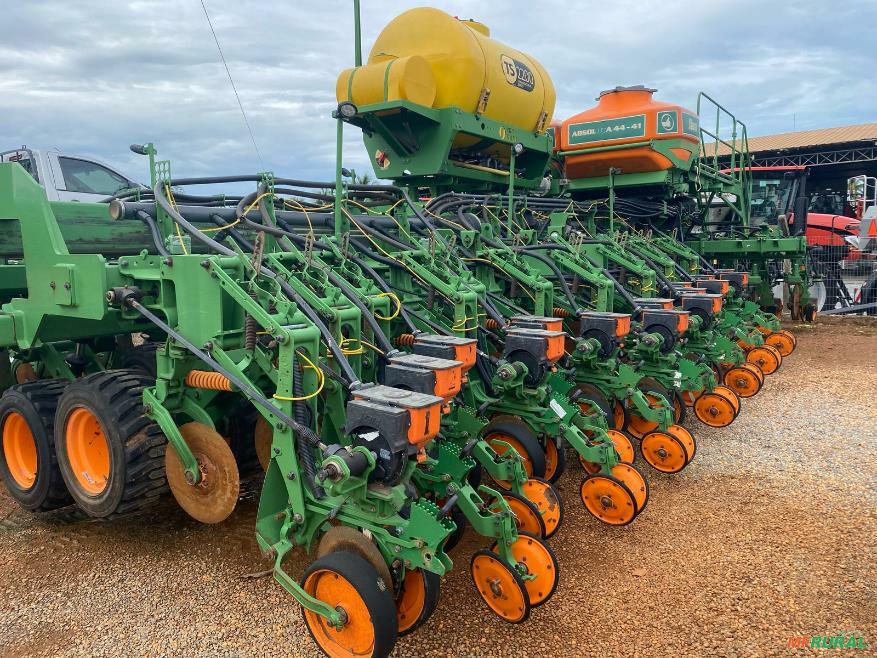 Plantadeira Stara Absoluta | Preço Venda Compra - MF Rural
