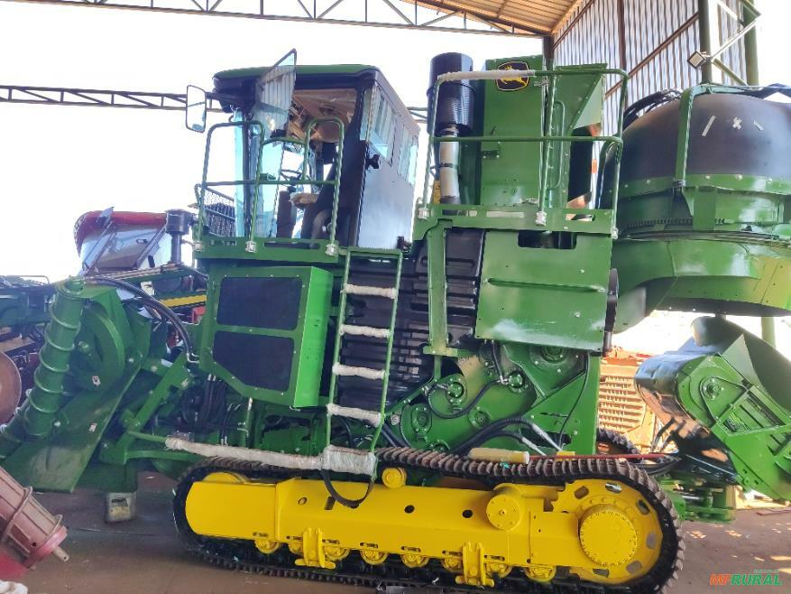 Colhedora de Cana John Deere jd 3520 2015 em Pradópolis SP à 691543