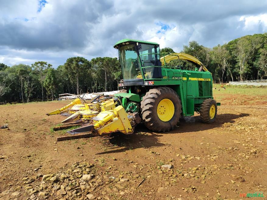 Forrageira Jonh Deere 6710 Ano 93 Traçada Com Plataforma de 4.5 692690