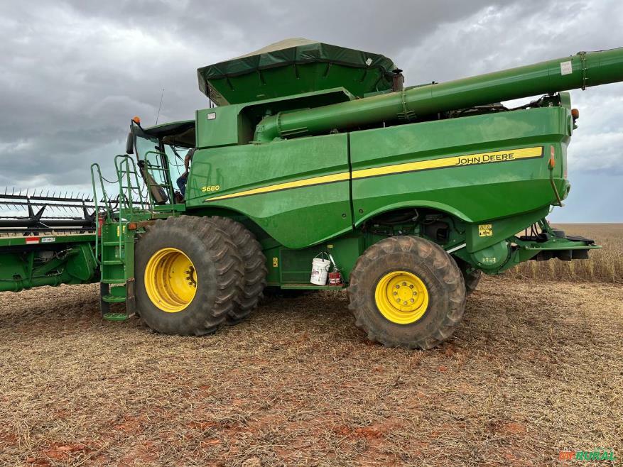 Colheitadeira John Deere S680 em Campo Novo do Parecis MT à 850306