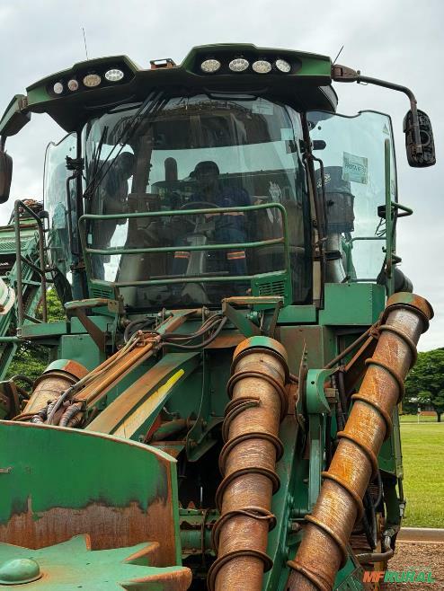John Deere CH 570 à venda com preço