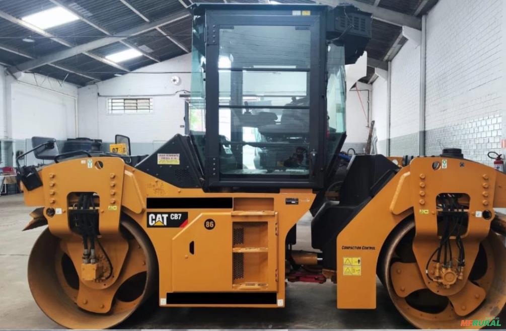 Rolo Compactador Caterpillar - Cb7 em Belo Horizonte MG à venda. 833913