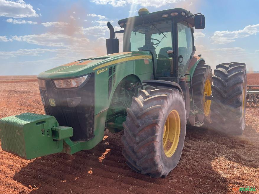 Trator John Deere 8345R em Rondonópolis MT à venda. Compre 838695