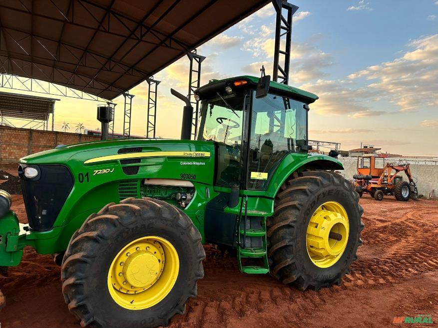 Trator John Deere 7230J Ano 2020 em Nova Europa SP à venda. 804300