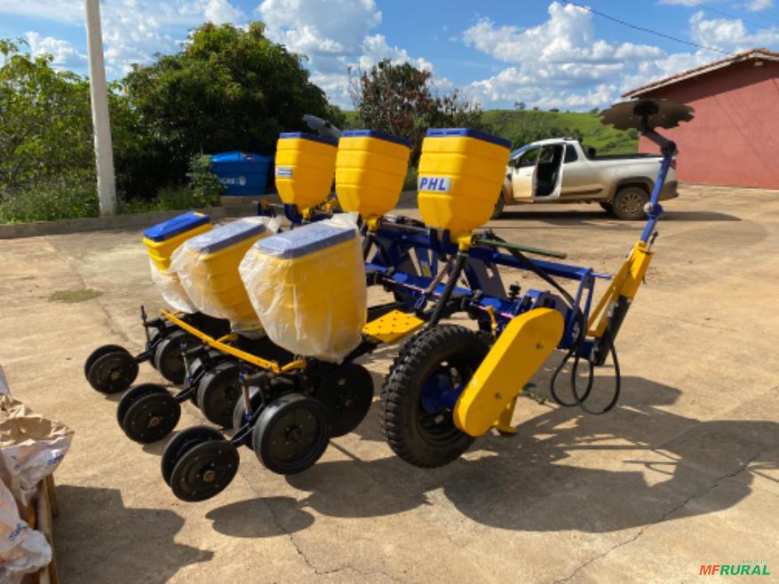 Plantadeira Tatu 3 Linhas Phl S-0114 - Ano 2021 em São José 799442