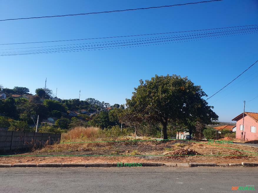 Terrenos à venda com preço