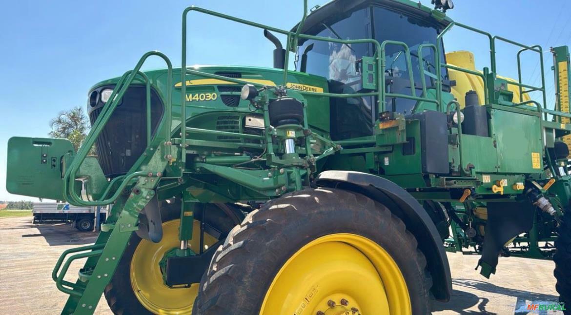 Pulverizador Autopropelido John Deere M4030 Ano 2021 em Goiânia 812478