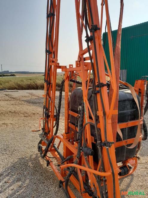Pulverizador Jacto 600L - 12M de Barra - Comando Hidraulico - 842475