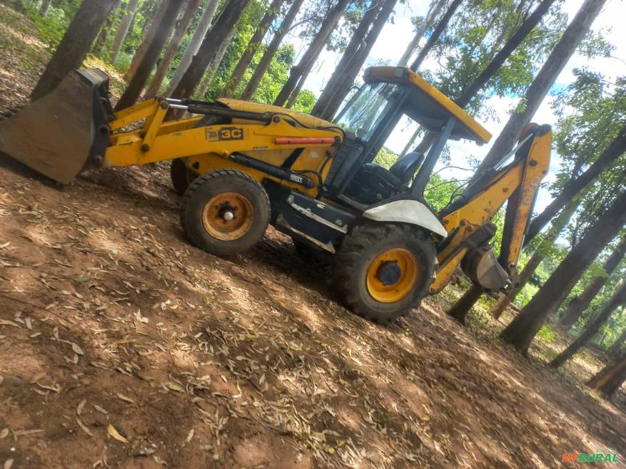 Retroescavadeira Jcb Modelo 3C 4X2 Ano 2008 em Campo Grande MS à 849469