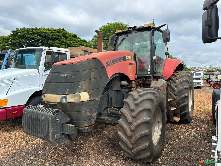 Trator Case Magnum 235 Ano 2016 em Araraquara SP à venda. Compre 852531