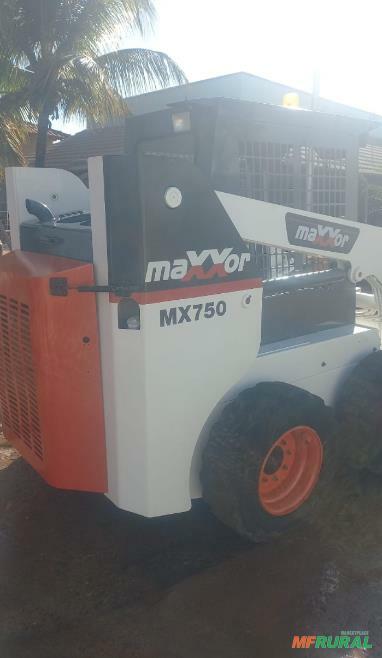 Mini Pá Carregadeira Maxxor Mx750 Ano 2014 Motor Cummins em 854415