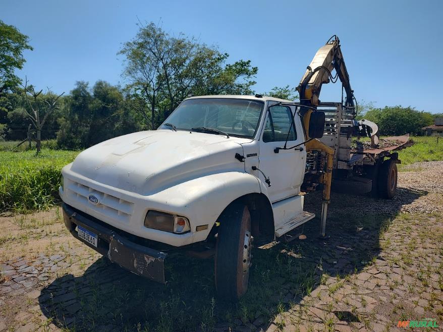 Caminhões Ford F 12000 no Rio Grande do Sul à venda com preço