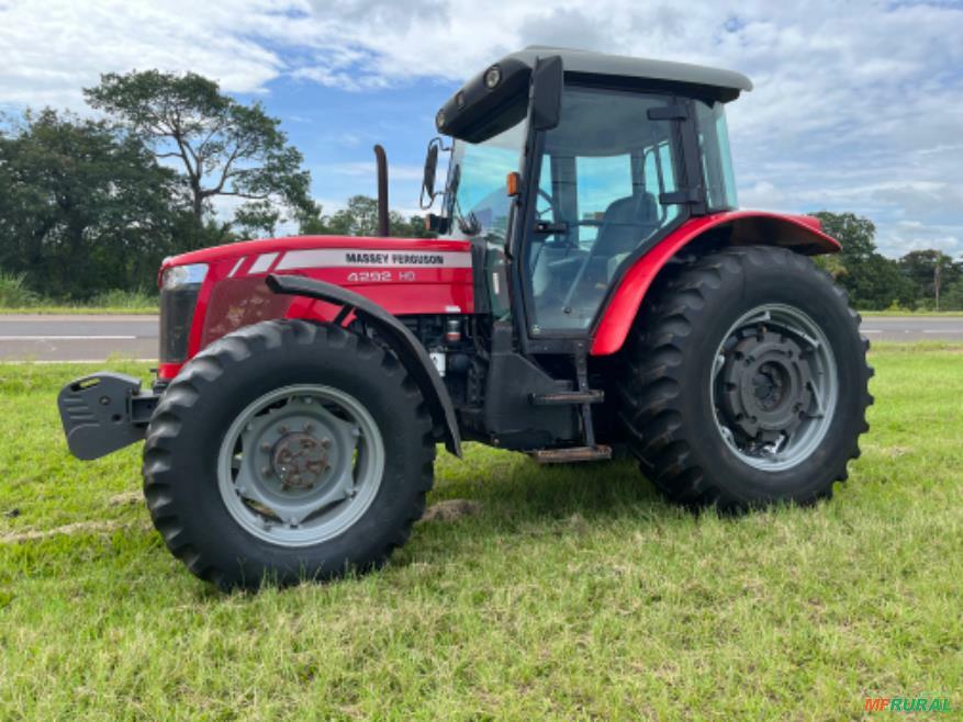 Trator 4292 Cabinado - Tratores Agrícolas | Preço Venda Compra