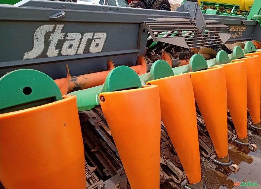 Abastecedor Sementes Fertilizantes Kanudo 1250 Stara - - MF Rural