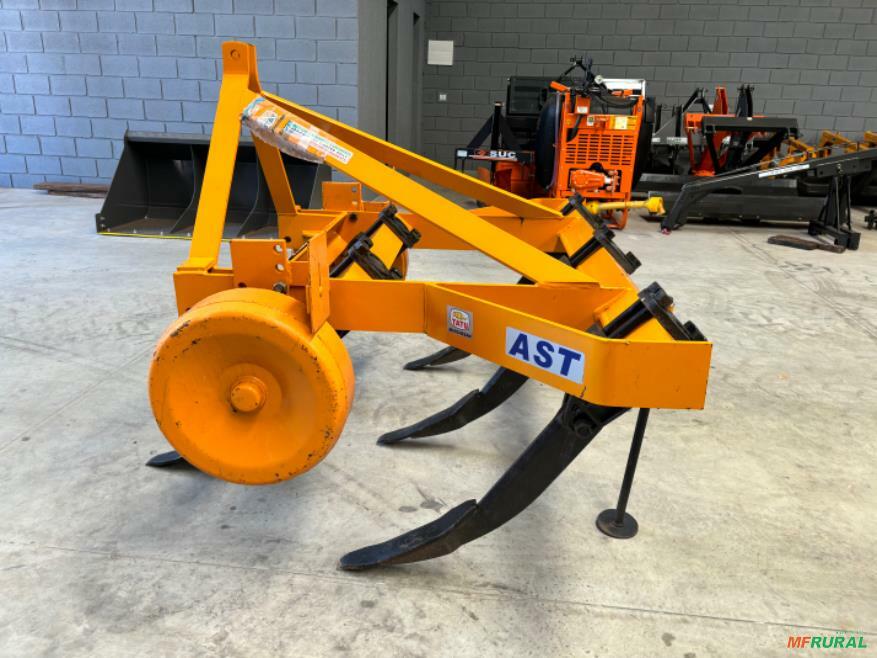 Arado Subsolador Marca Tatu Modelo Ast Matic 450 Hastes Controle