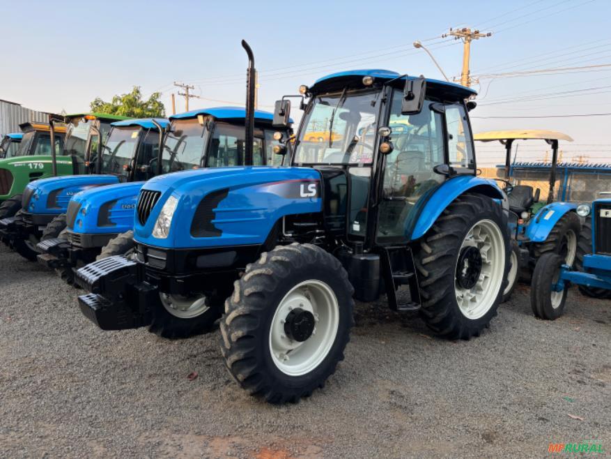 Trator ls Tractor Plus 100 4X4 Cabinado Com Redutor E Reversor 820178