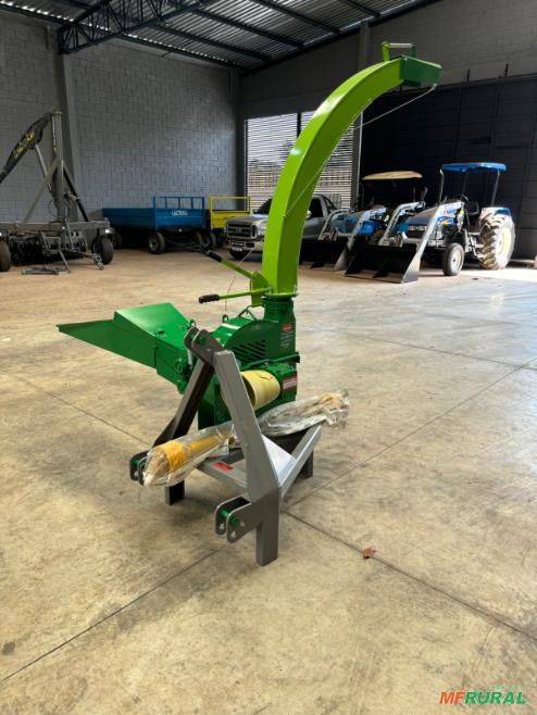 Picadeira/Ensiladeira Para Trator Marca: Cremasco Modelo: Ect 831963