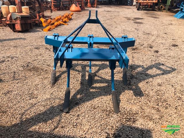 Subsolador Jan 5 Pés em Goioerê PR à venda. Compre direto 389012