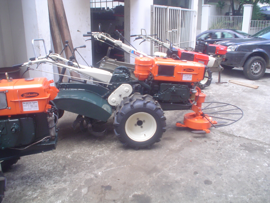 Mini Micro Trator Tobata 14Cv Enxada Rotativa Rocadeira Frontal