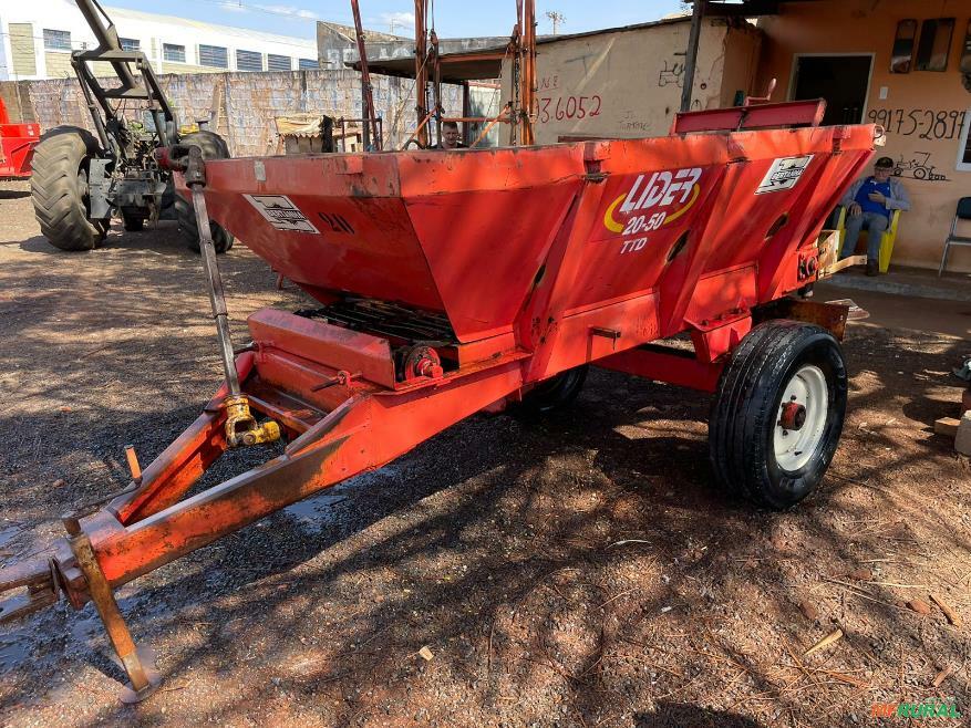 Esparramadeira Calcario Trator Agrale 4100 - Implementos | Preço