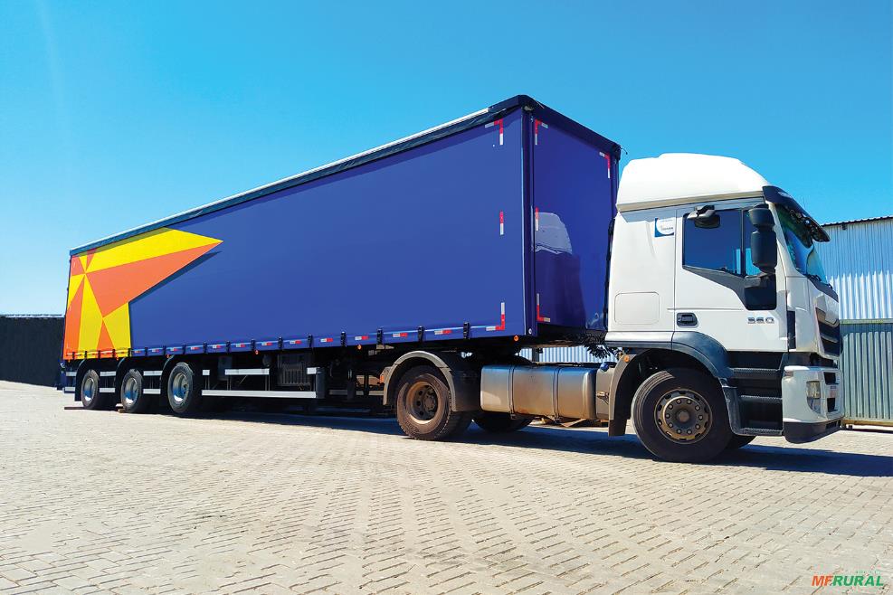 Semirreboque Baú Lonado Sider Aiz Implementos em São José dos 648958