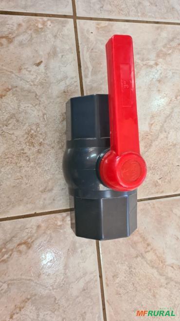 Registro Pvc Com Rosca de 4 Entrada E Saida Femea em Lebon Régis 774691